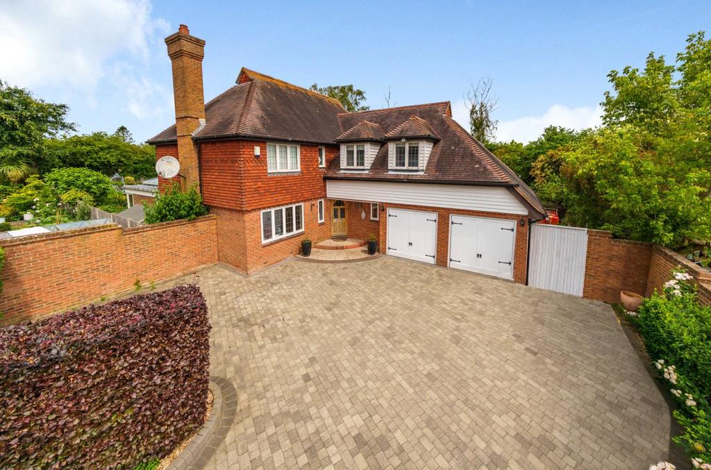 Brownings Orchard, Rodmersham... 5 bed detached house - £1,000,000