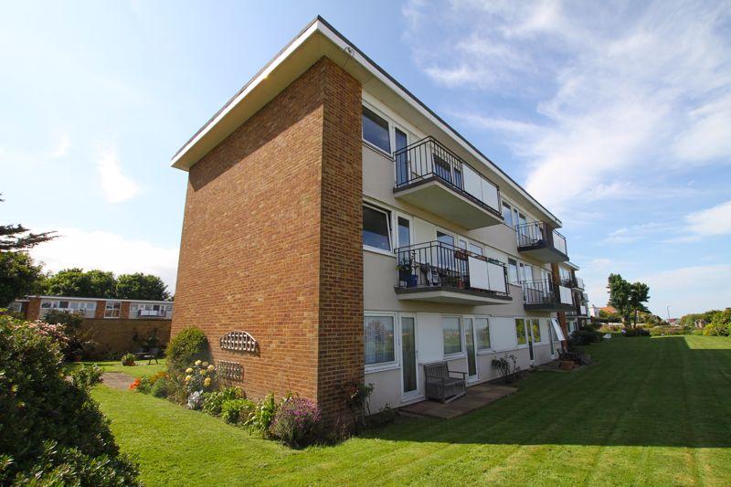 Walmer 2 bed apartment - £290,000