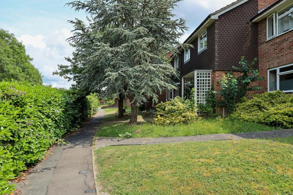 The Pound, Burgess Hill, RH15 3 bed terraced house - £325,000