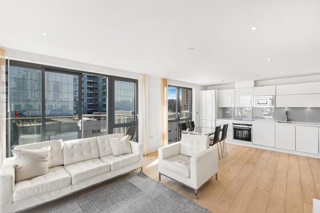 Commercial Street London E1 2 bed flat - £3,380 pcm (£780 pw)