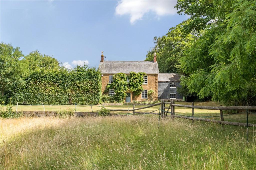 Lot 1: New Hayes Farm, The Drift, Chard, Somerset, TA20 5 bed ...