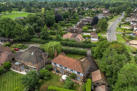 Houses for sale in Bovingdon | OnTheMarket