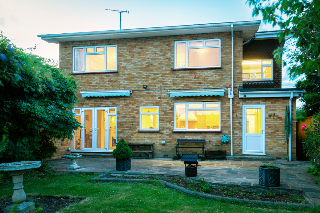 Rochford SS4 4 bed detached house - £550,000