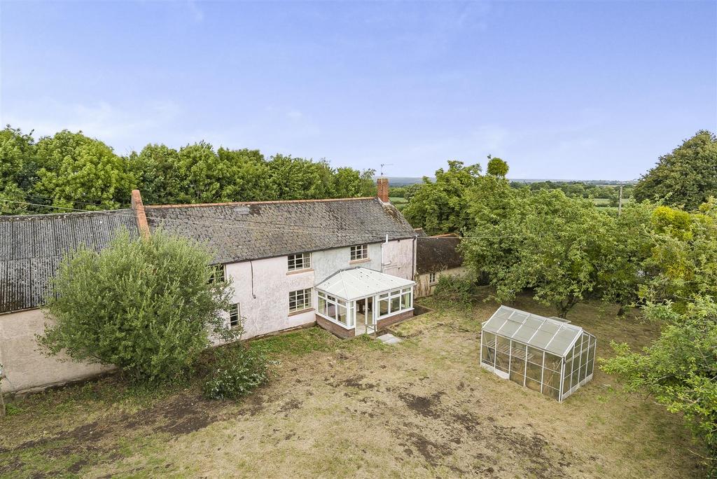 Chelston, Wellington 3 bed detached house - £475,000