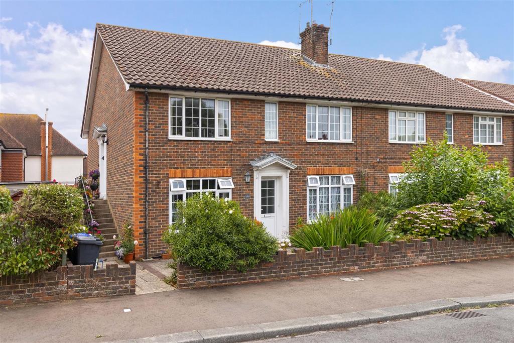 Parkfield Court, Worthing 2 bed flat - £1,450 pcm (£335 pw)