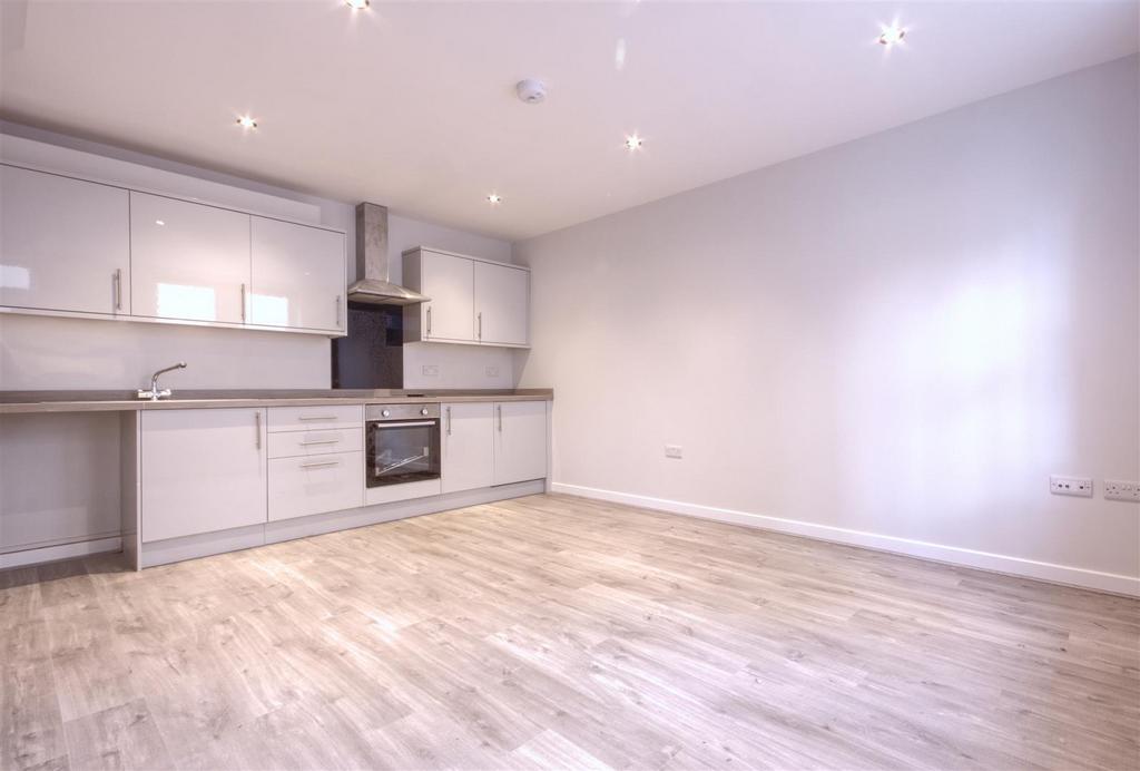 27D Newmarket Street 1 bed end of terrace house - £610 pcm (£141 pw)
