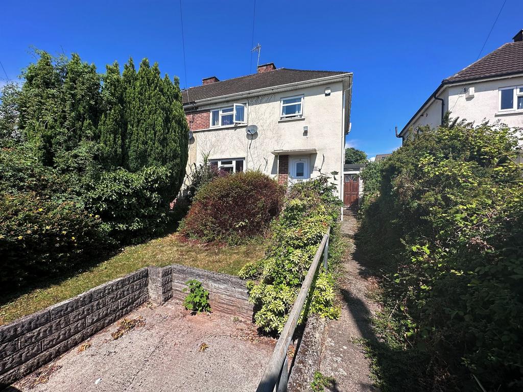 Mullins Avenue, Rumney, Cardiff. CF3 3 bed semi-detached house - £1,200 ...