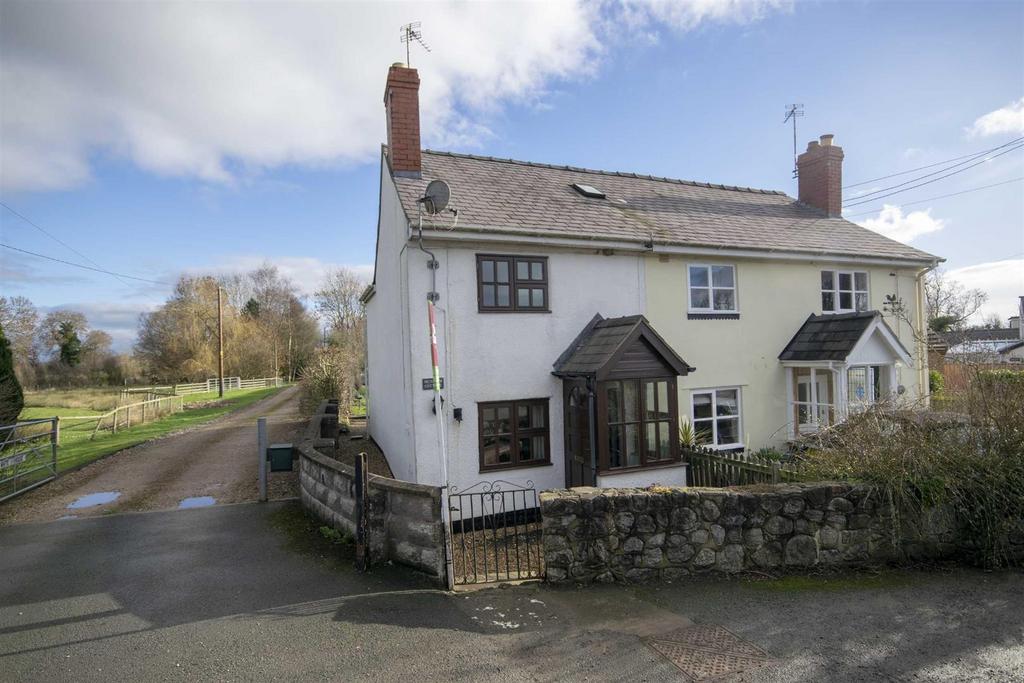 Maesbury Marsh 2 bed cottage - £199,950