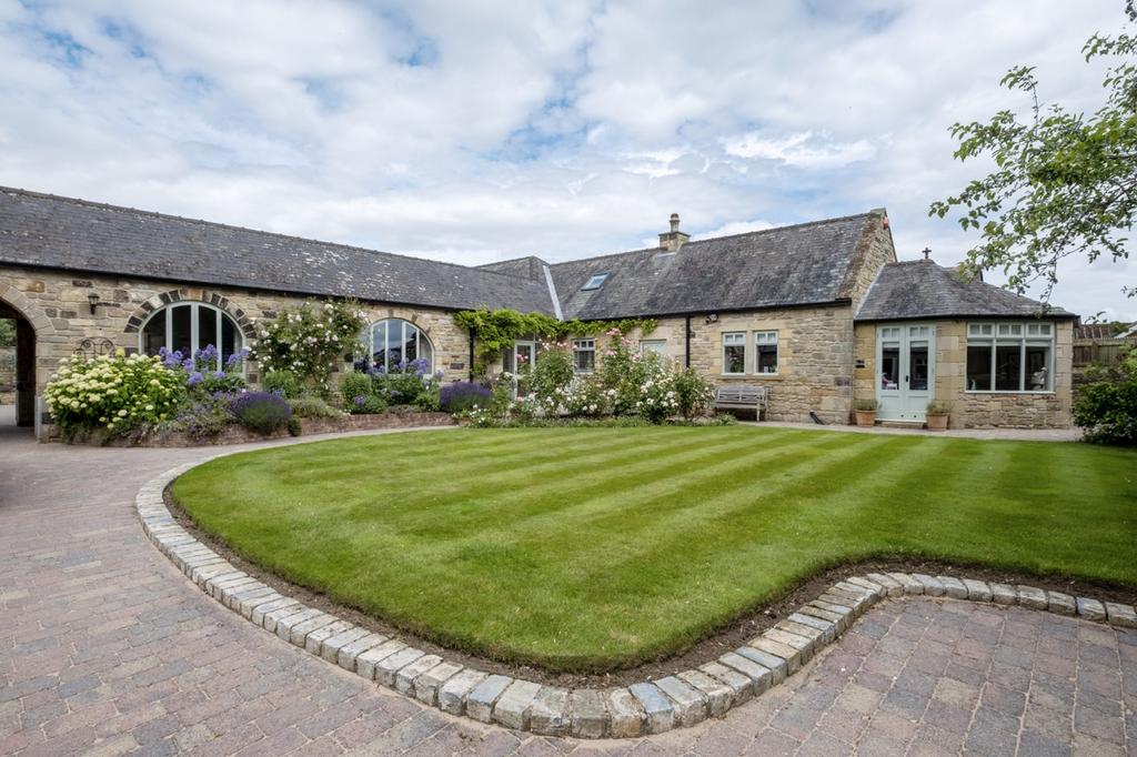 Two Hoots, Iron Sign Farm... 4 bed barn conversion - £850,000