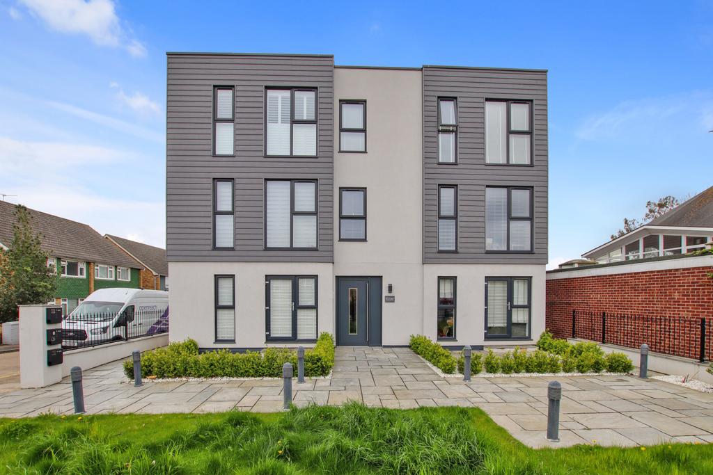 Christopher Close, Blackfen, Sidcup, Kent, DA15 2 bed flat for sale - £ ...