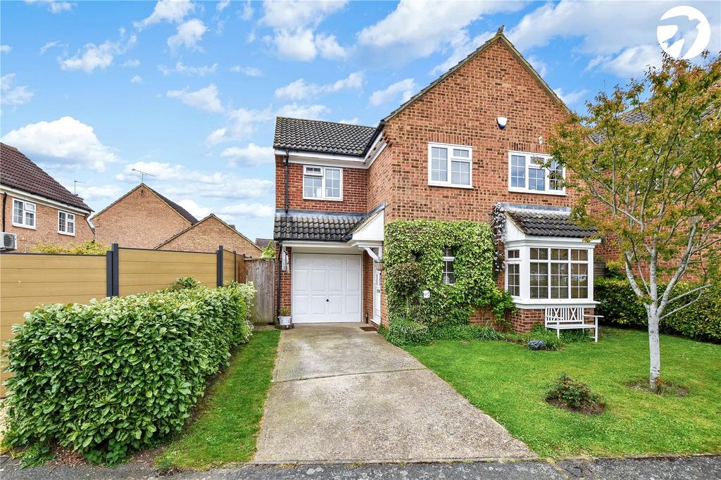Dawson Drive, Hextable, Kent, BR8 4 bed detached house for sale - £585,000