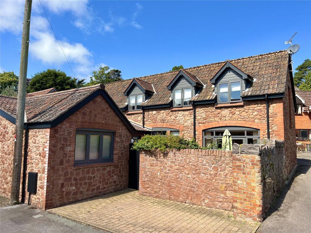 Blenheim Mews, Minehead, Somerset, TA24 3 bed end of terrace house - £ ...