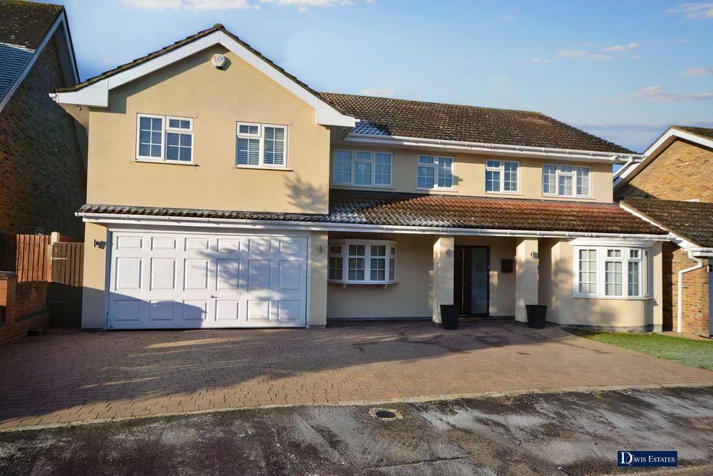 Emerson Park, Hornchurch RM11 4 bed detached house - £1,750,000