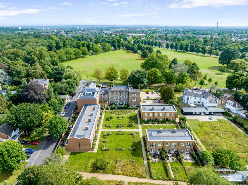 Ham Common, Richmond TW10 2 bed retirement property - £1,100,000