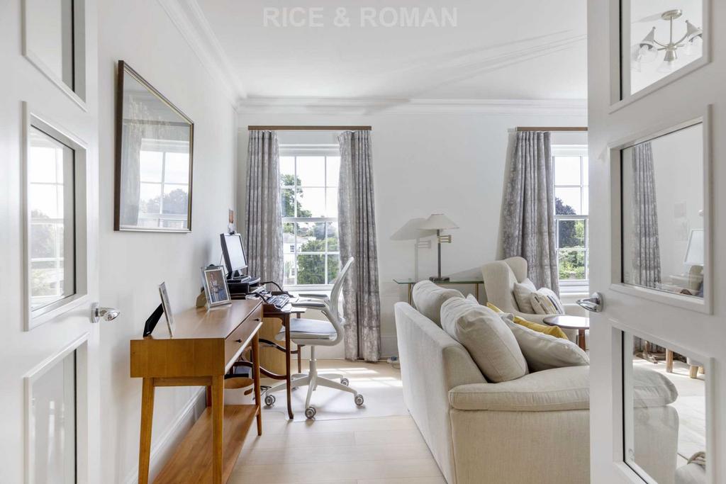 Ham Common, Richmond TW10 2 bed retirement property - £1,100,000