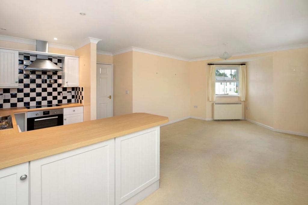 Ashburton Road, Bovey Tracey, TQ13 2 bed apartment - £180,000