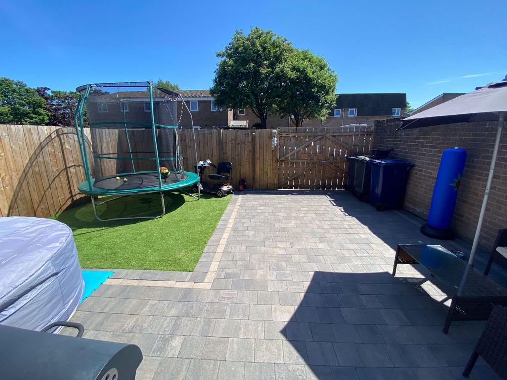 Simonside Hall, South Shields, Tyne and Wear, NE34 3 bed semi-detached ...