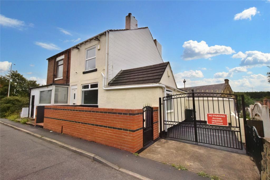 Lower Wortley Road, Leeds, West... 5 bed semi-detached house - £275,000
