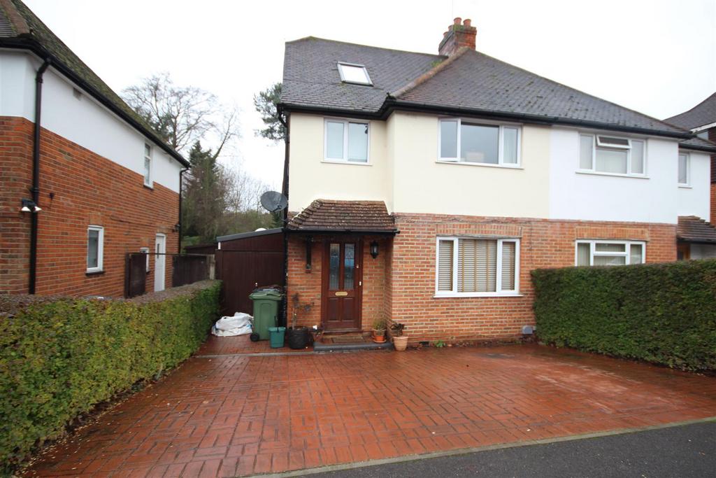 Beech Grove, Guildford 4 bed semi-detached house - £2,600 pcm (£600 pw)