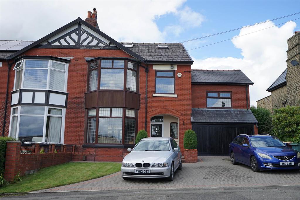 Hospital Road, Bromley Cross, Bolton 6 bed semi-detached house - £475,000
