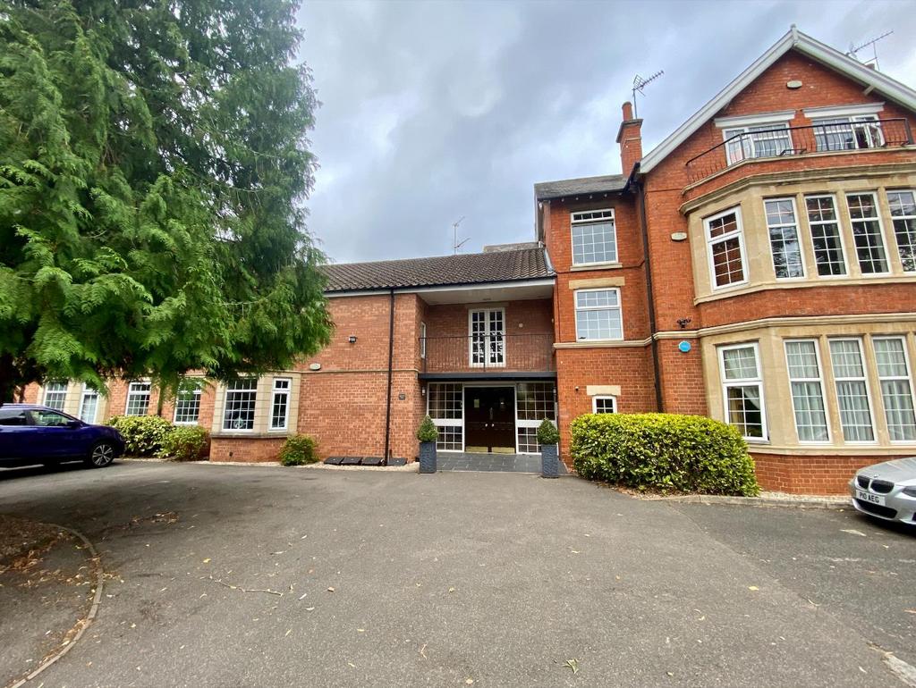 The Avenue, Dallington, Northampton NN5 2 bed apartment - £1,050 pcm (£ ...