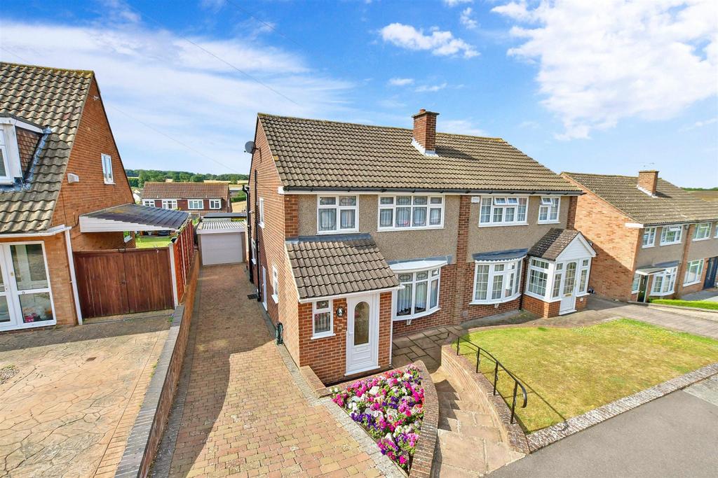The Knole, Istead Rise, Kent 3 bed semi-detached house - £415,000