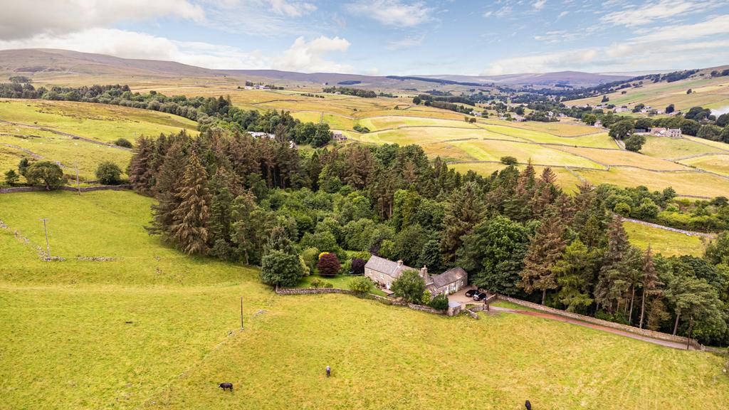 Field Stile, Westgate, Bishop... 4 bed farm house - £500,000