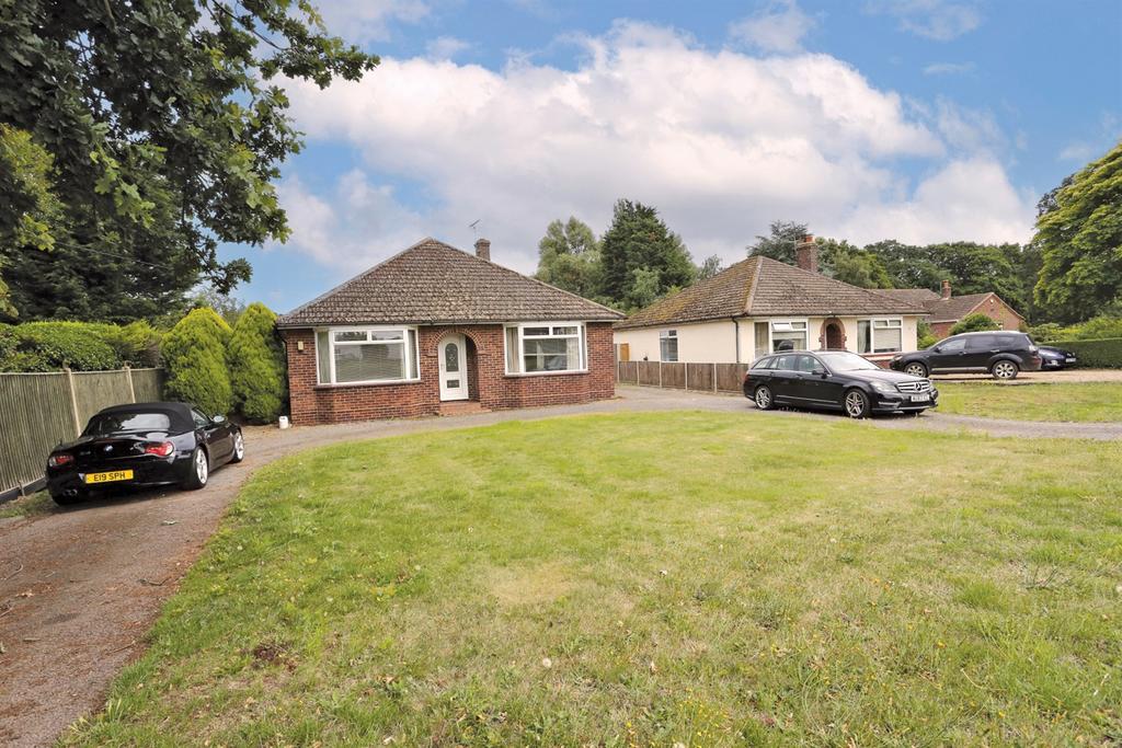 The Green, Freethorpe, Norwich, NR13 2 bed detached bungalow - £345,000