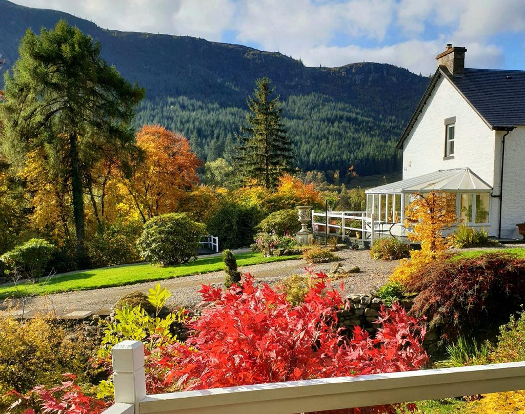 Invermoriston, Inverness-Shire 4 bed detached house for sale - £695,000
