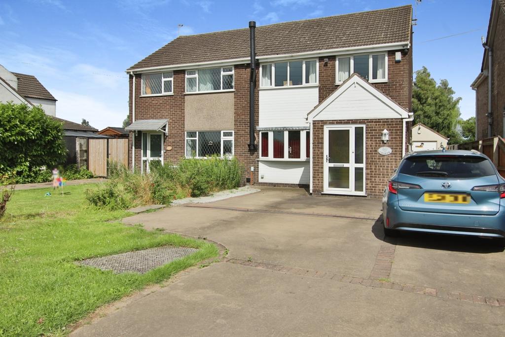 Townside, East Halton, Immingham... 3 bed semi-detached house - £190,000