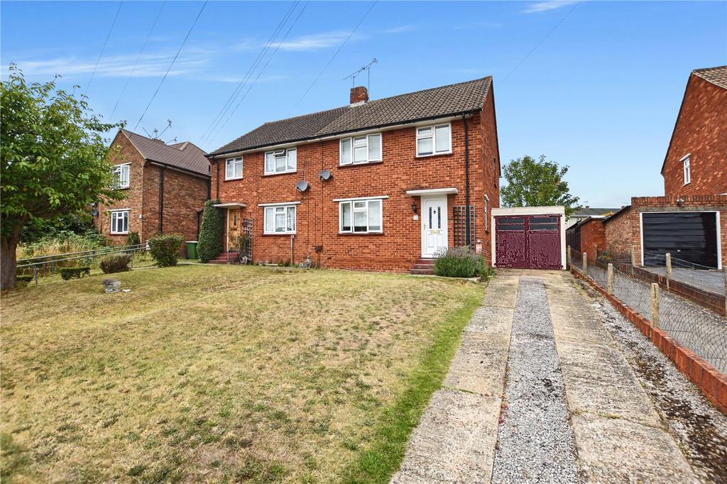 Marden Crescent, Bexley, Kent, DA5 3 bed semi-detached house - £440,000