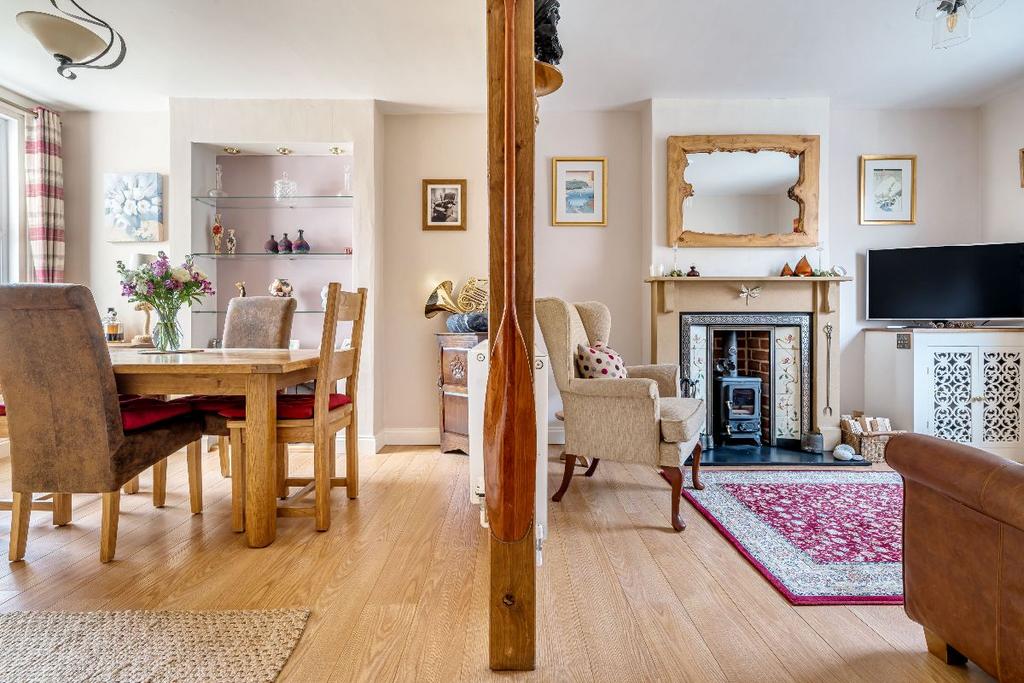 Wilton Salisbury Sp2 2 Bed End Of Terrace House For Sale £250 000