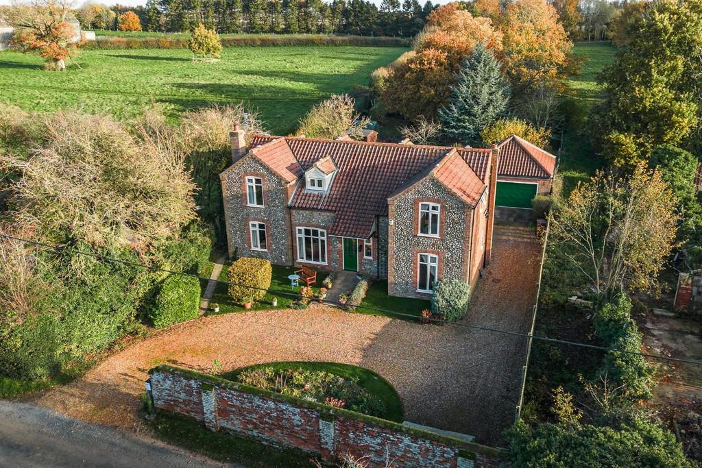 Harpley 5 bed detached house for sale - £700,000
