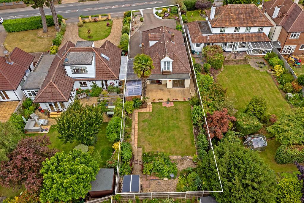 Marshalswick Lane, St Albans 3 bed detached house - £899,950
