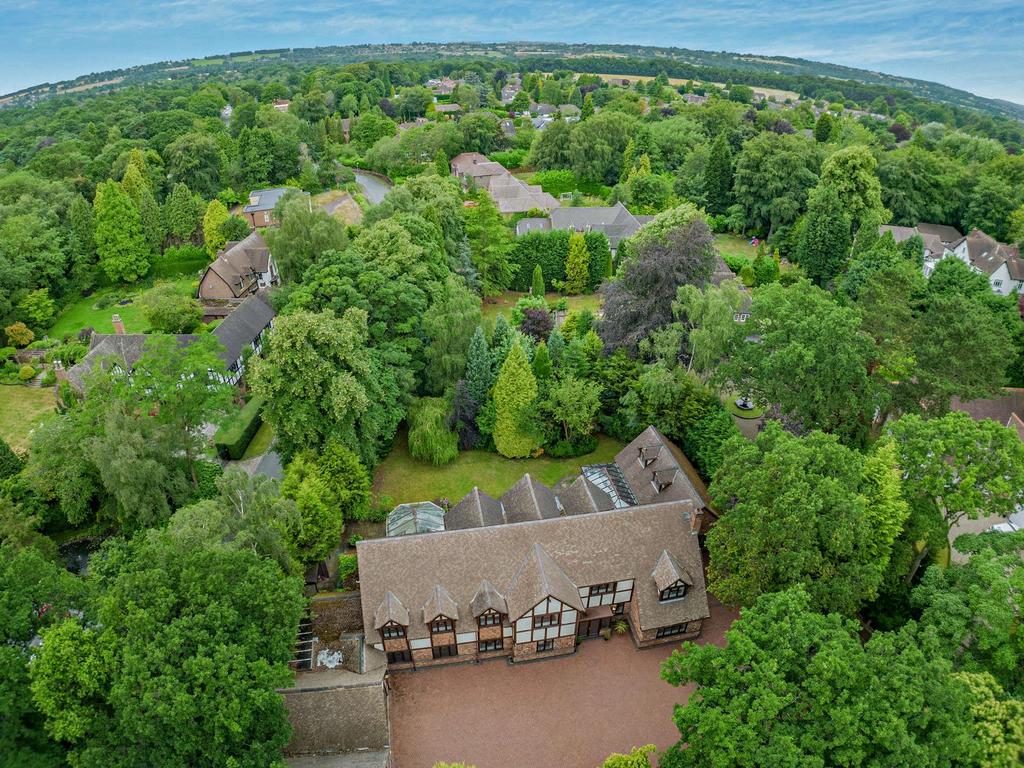 Roman Road, Sutton Coldfield, Staffordshire, B74 5 bed detached house ...
