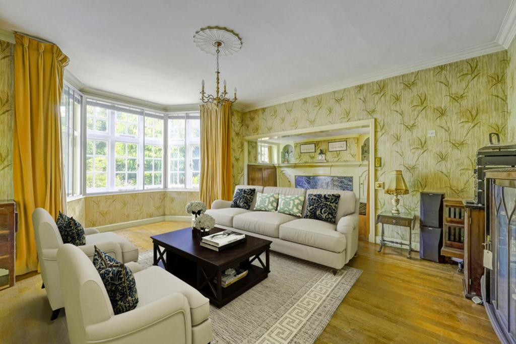 Rockshaw Road, Redhill, RH1 7 bed detached house for sale - £1,395,000