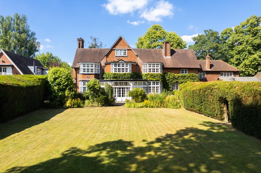 Rockshaw Road, Redhill, RH1 7 bed detached house for sale - £1,395,000