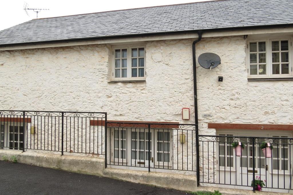 Petitor Road, Torquay, TQ1 2 bed terraced house - £780 pcm (£180 pw)