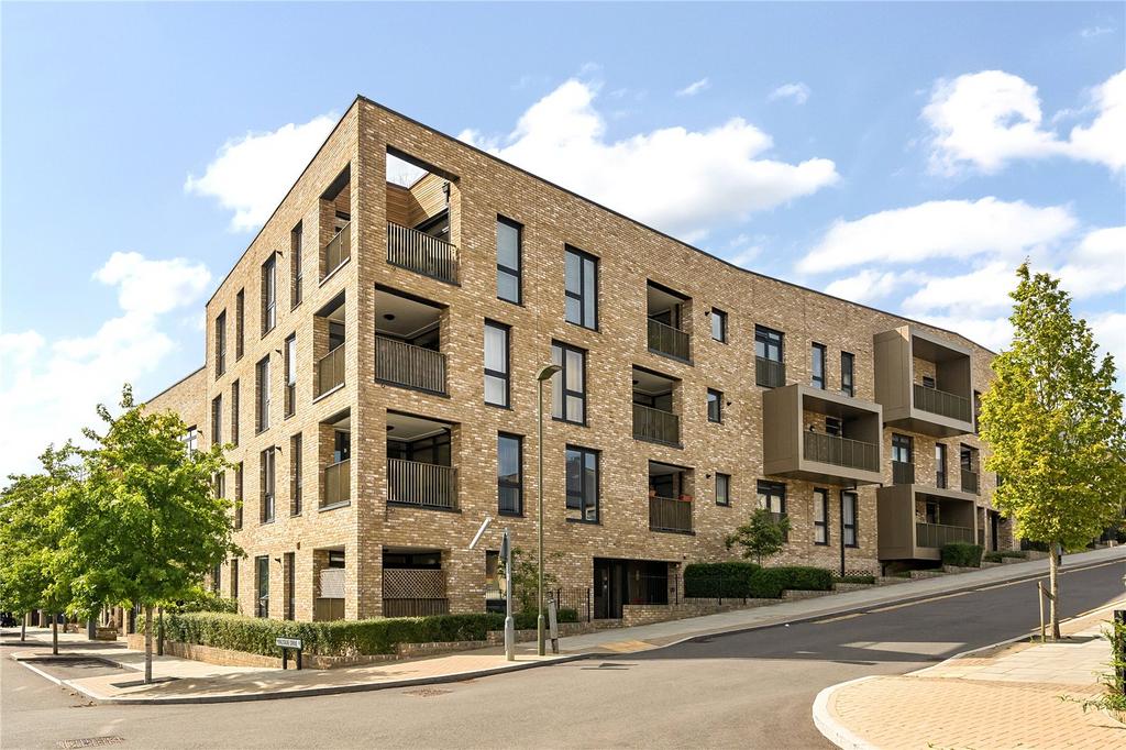 Dollis Valley Drive, Barnet, EN5 1 bed apartment - £350,000