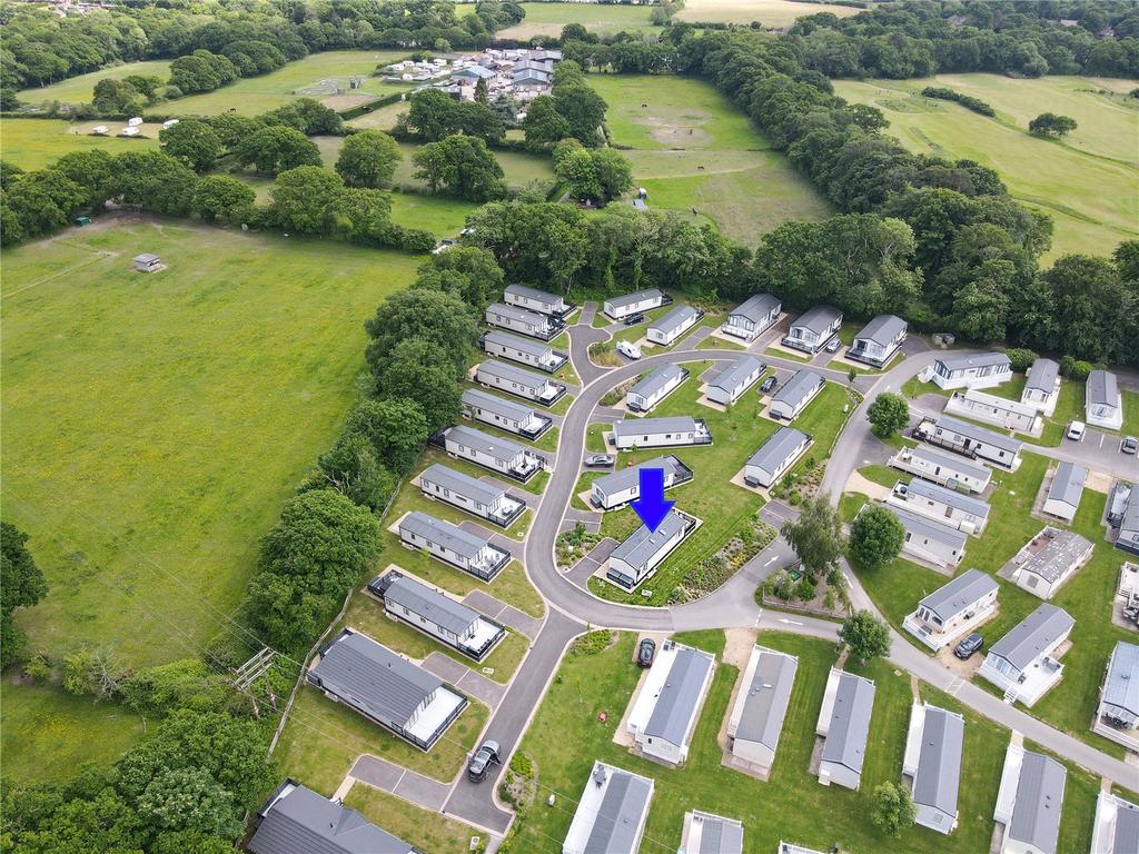 Sycamore, Bashley Park, Sway Road... 2 bed park home for sale - £79,500