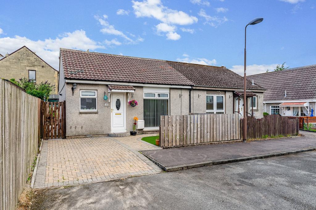 Limefield Road, West Calder, EH55 1 bed semi-detached bungalow - £119,500