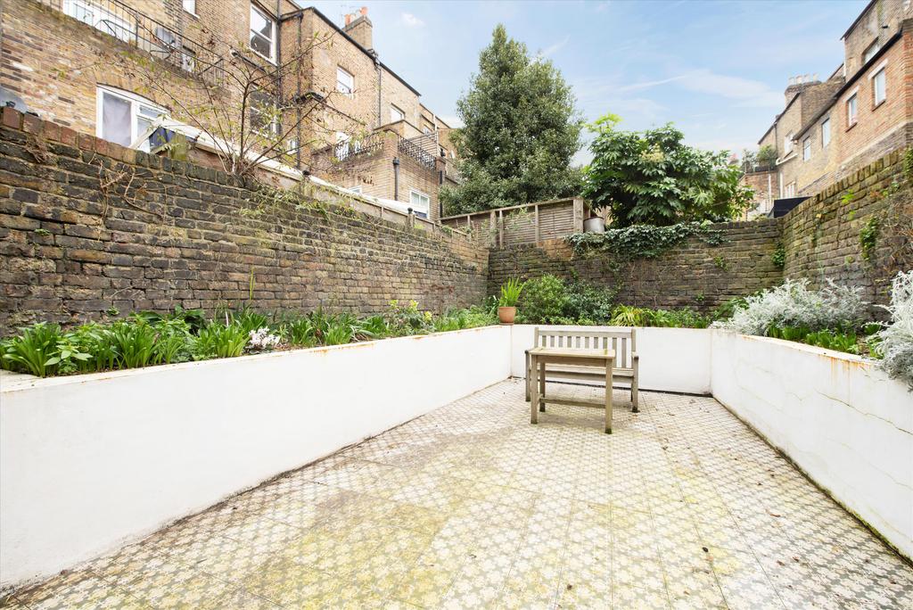 Ongar Road, London, SW6 2 bed flat for sale - £775,000