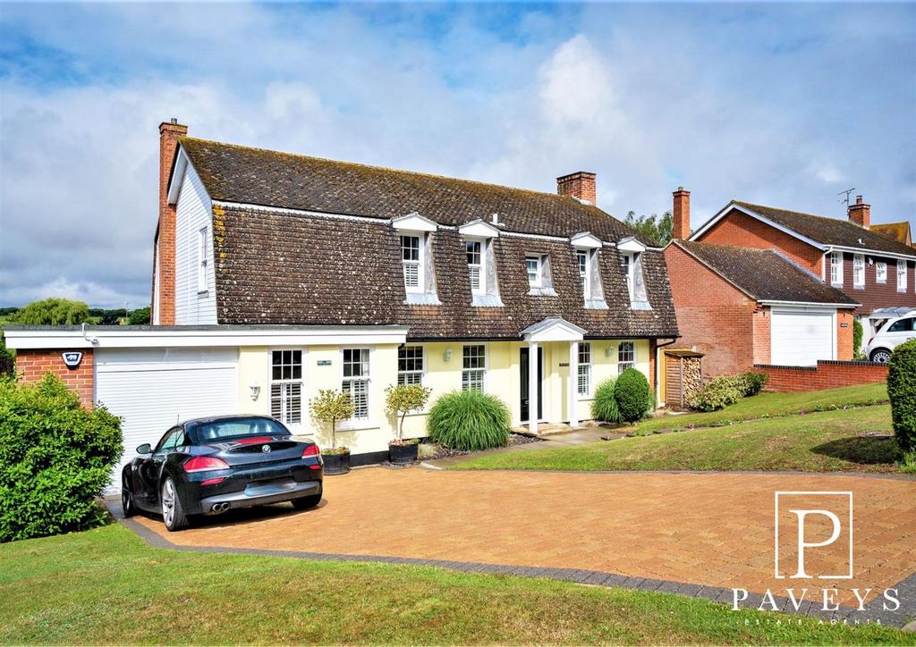 First Avenue, Frinton-On-Sea 5 bed detached house for sale - £925,000