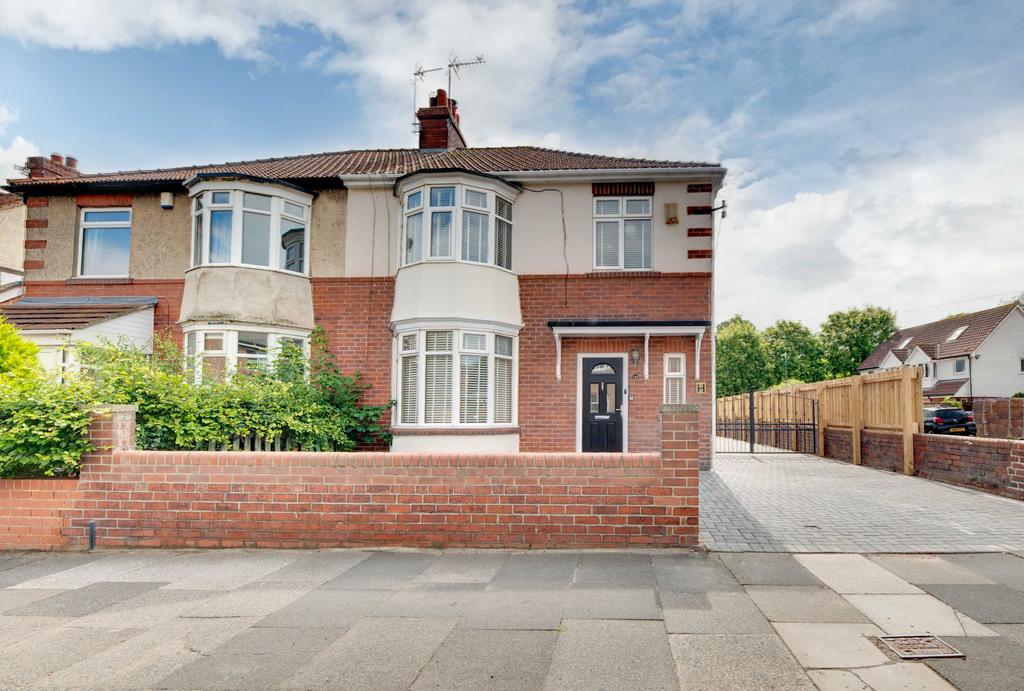 Victoria Road West, Hebburn, South Tyneside, NE31 3 bed semi-detached ...