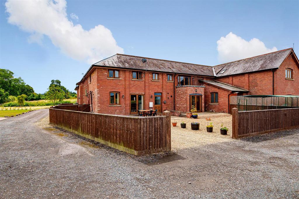 Craddock, Cullompton 3 bed semi-detached house - £500,000