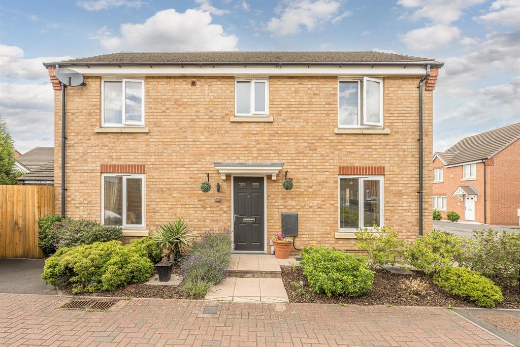 Coach Mews, Kingswinford, DY6 7AN 4 bed detached house for sale - £350,000
