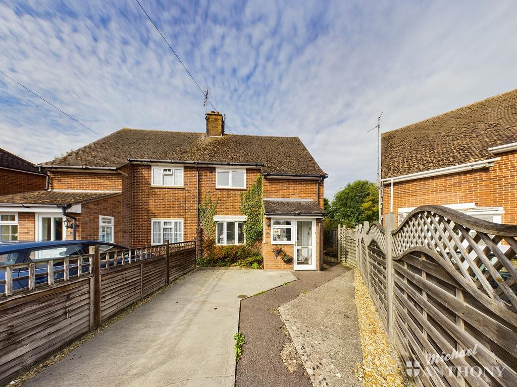 Walton Place, Weston Turville 2 bed semi-detached house - £350,000