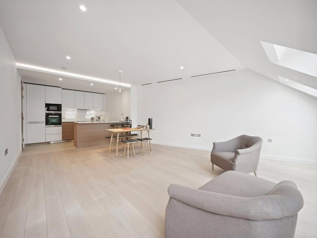 Hollen Street, London, W1F 2 bed apartment for sale - £2,500,000
