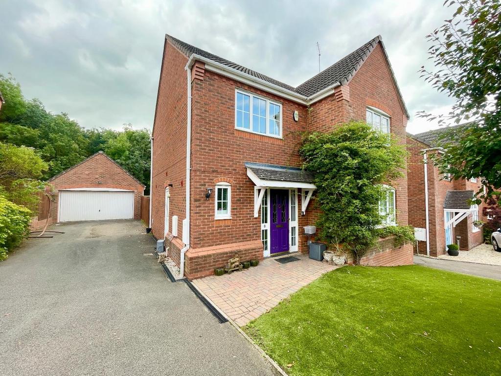 Wake Way, Grange Park, Northampton NN4 4 bed detached house for sale ...