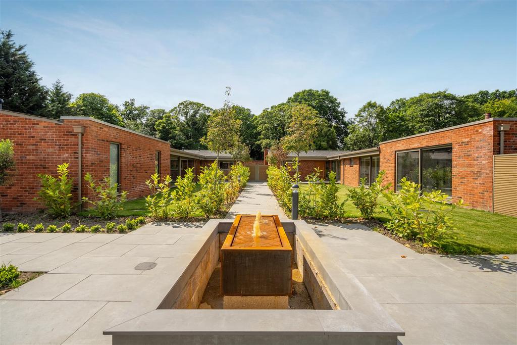 Cheapside Road, Ascot 3 bed detached bungalow - £1,750,000